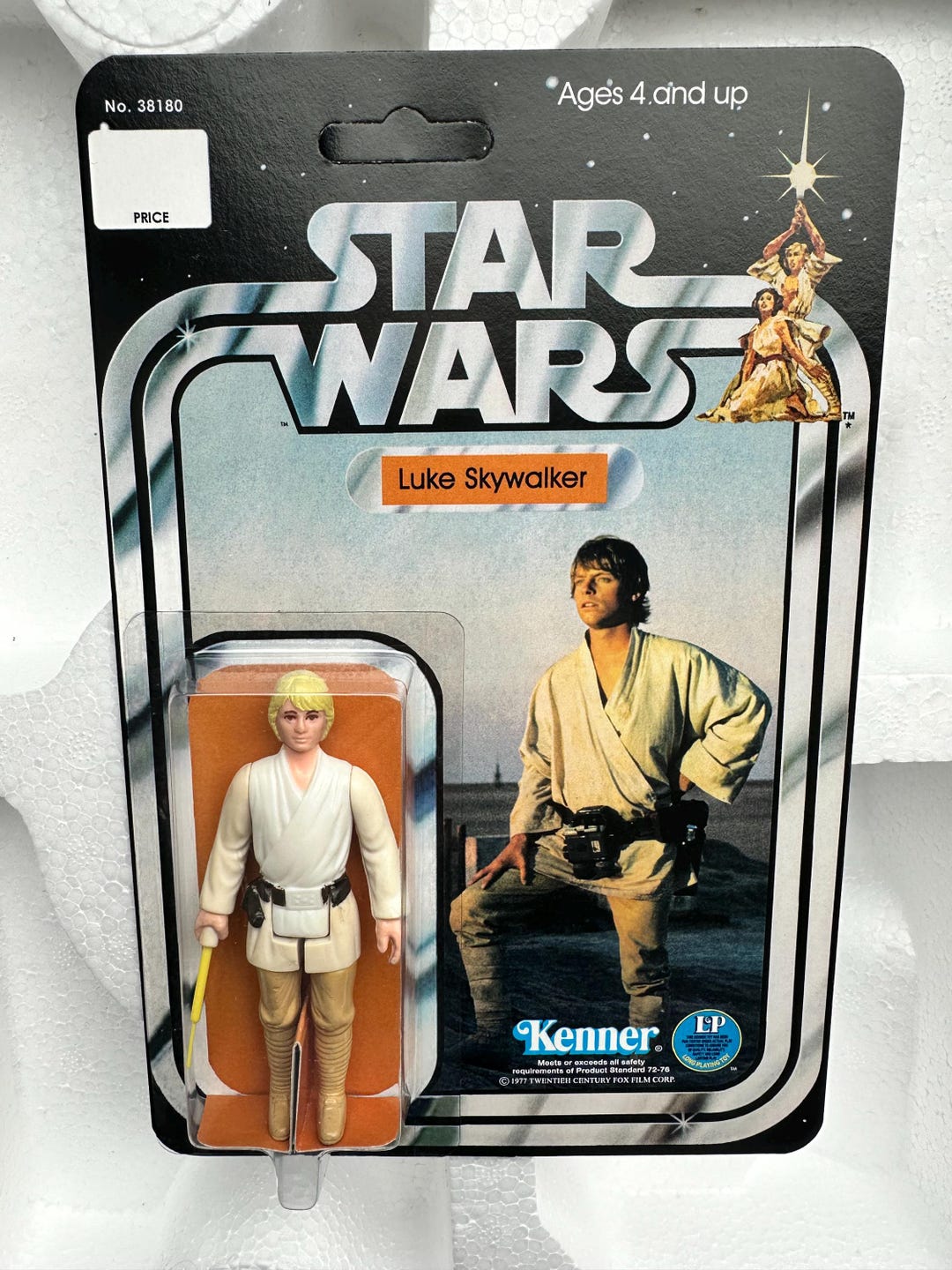 Vintage Kenner 1977 Luke Skywalker Farm Boy Tatooine on 12 Back New ...