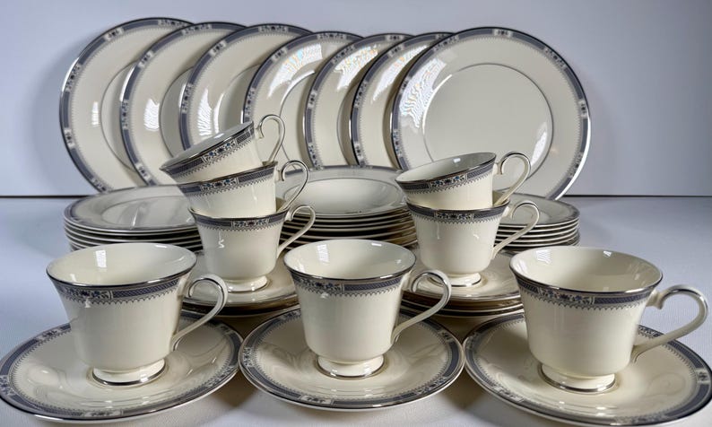 Royal Doulton Melissa Bone China Set, 1982 England, the Romance ...