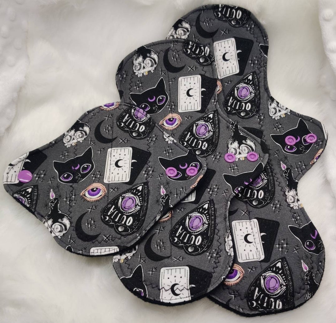 Black Cat Delight Cloth Menstrual Pad, Panty Liner Washable Cloth Pad ...
