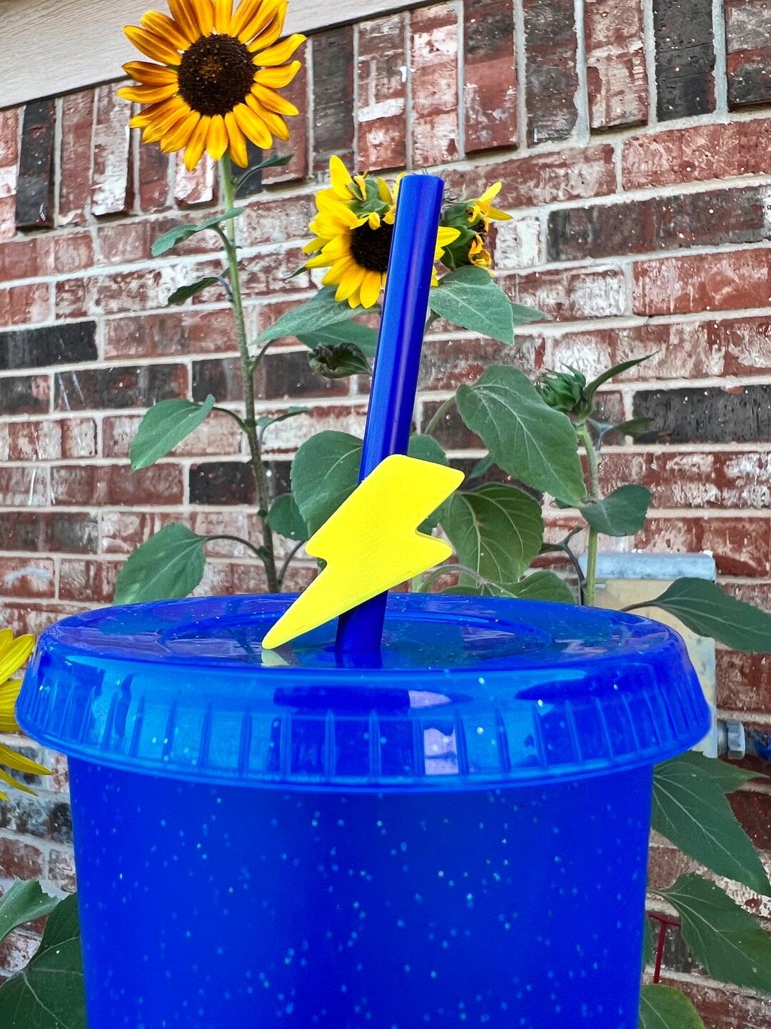 Lightning Bolt Straw Topper: Charming Cup Decoration for Parties ...