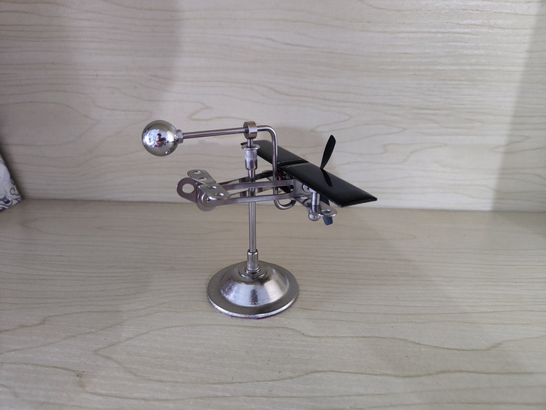 Solar Plane Kinetic Balance Toy: Metal Mechanical Art Desktop Decor ...