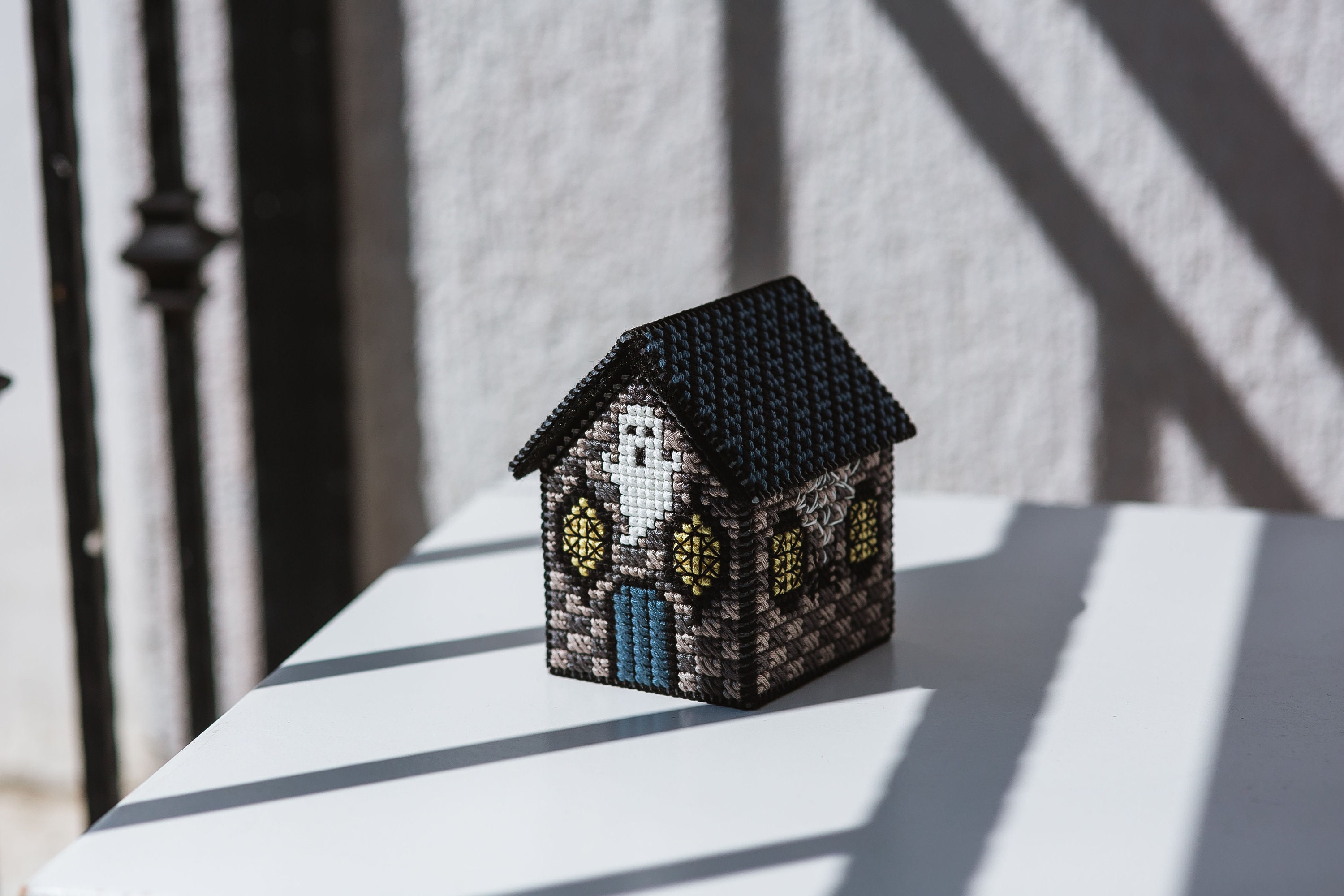 Spooky Halloween House Plastic Canvas PDF Pattern, Haunted House Shaped ...