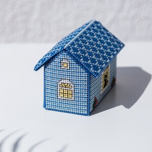 Plastic Canvas House Shaped Box Pattern, Cute Blue House With Cat on ...