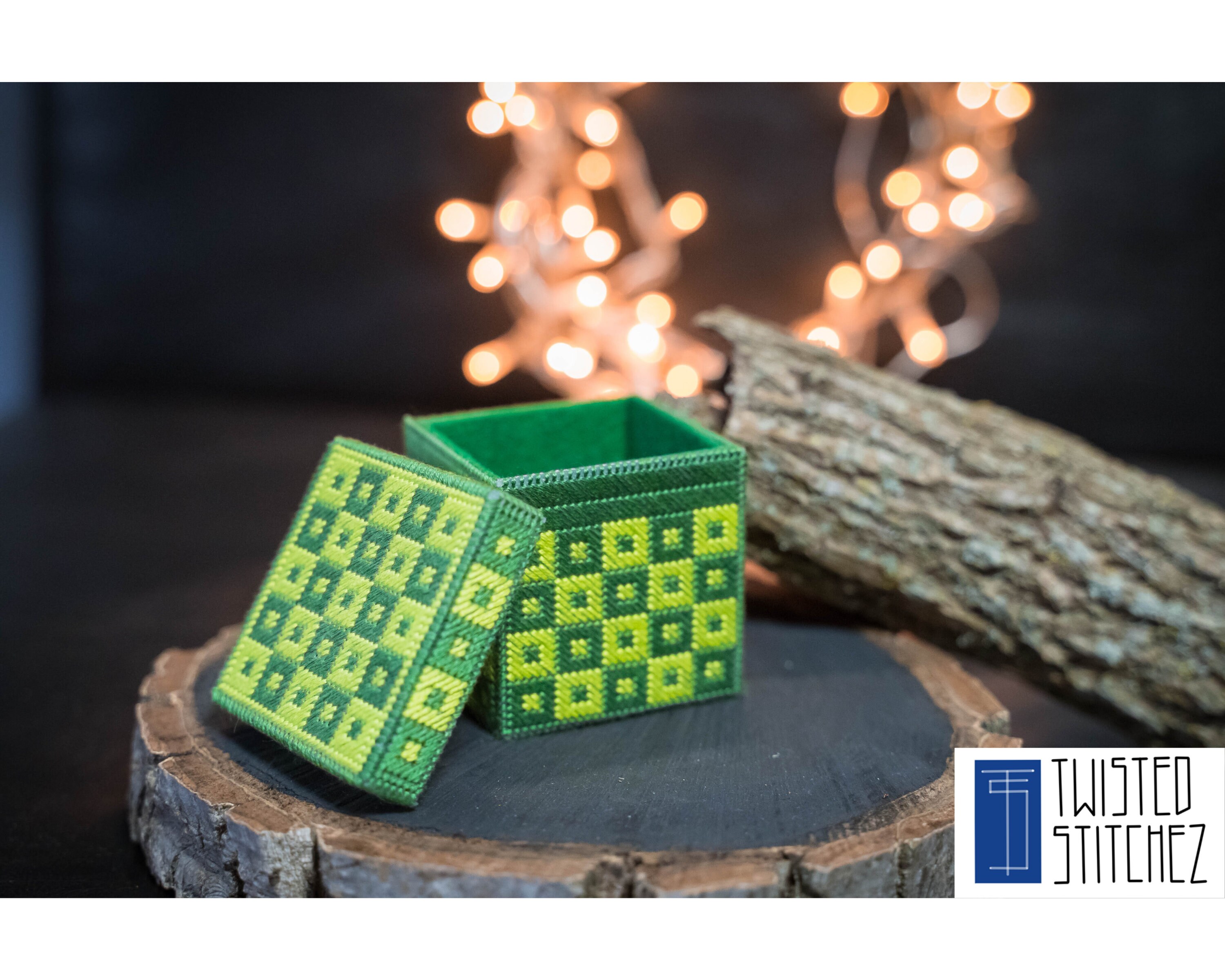 Green Squares Plastic Canvas Box Pattern, Jewelry Box PDF Chart ...