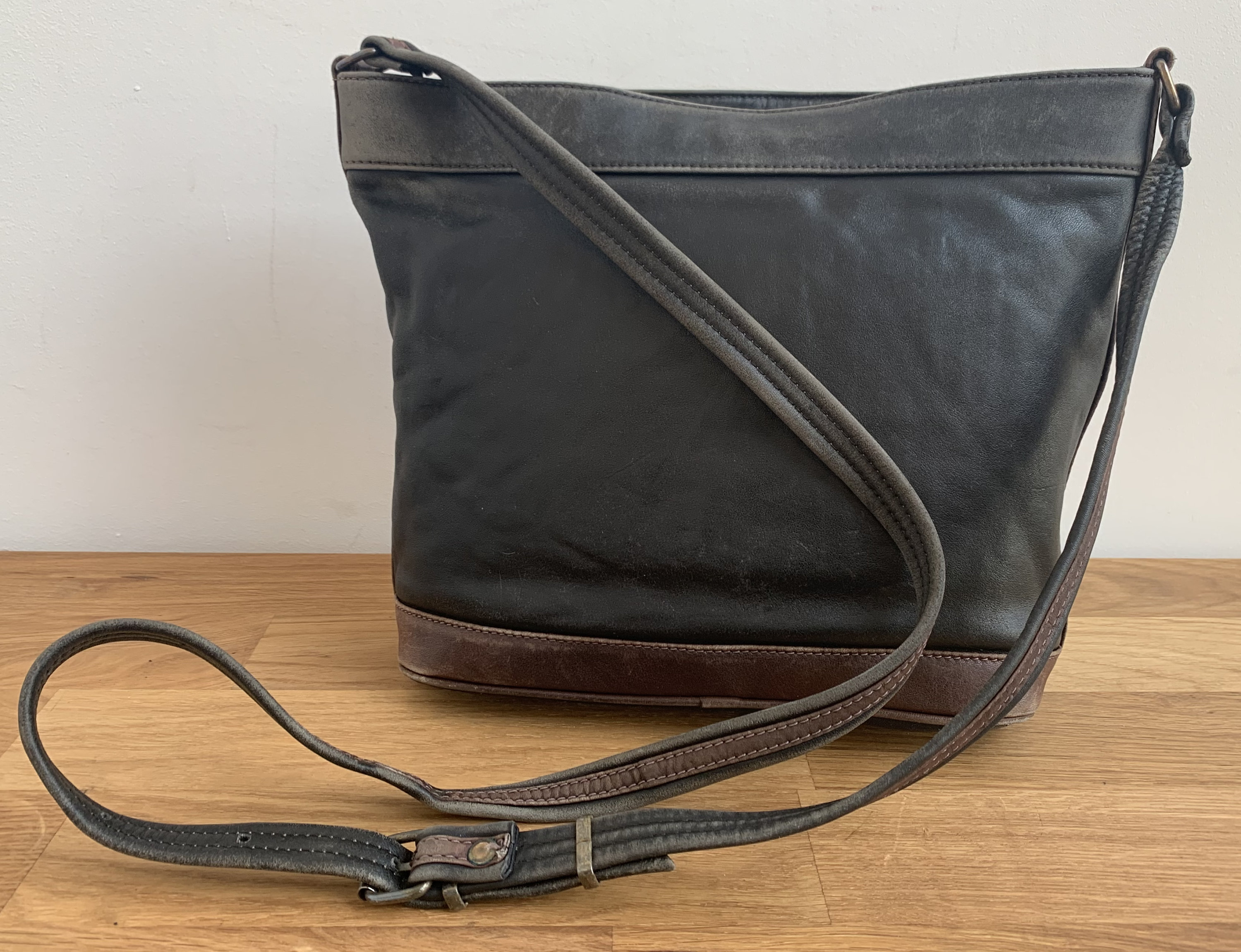 Vintage Distressed Two Tone Black and Brown Leather Shoulder - Etsy