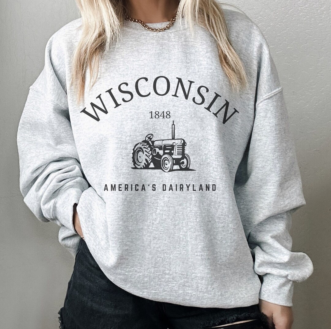 Unisex Wisconsin Tractor Crewneck Sweatshirt Gift - Etsy