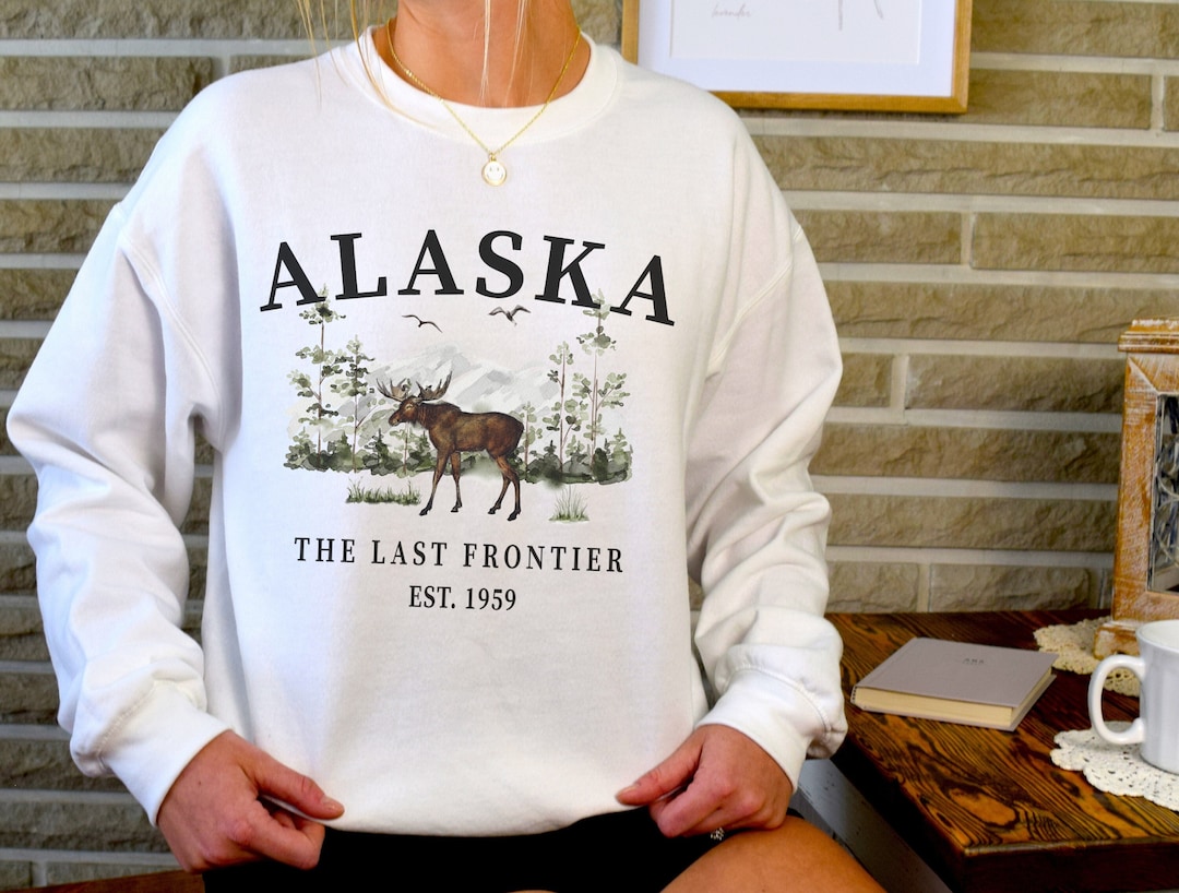 Alaska Moose Sweatshirt Unisex Alaska Crewneck Pullover Shirt - Etsy
