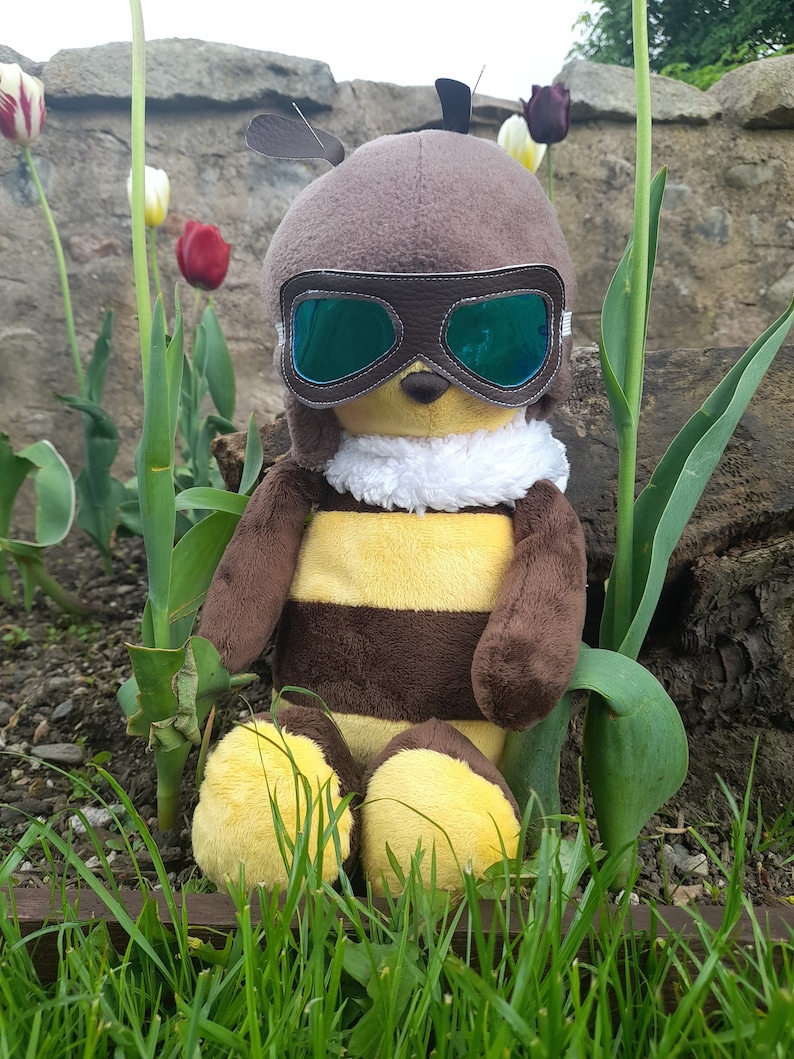 Plushie Bee Sewing Pattern and Tutorial With Aviator Hat and - Etsy UK