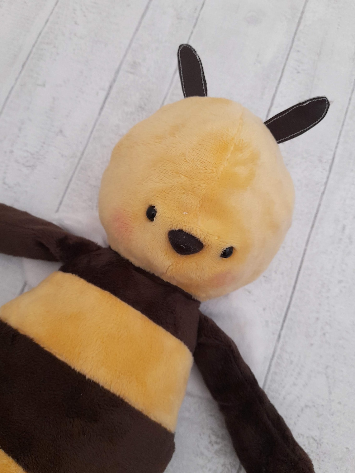 Plushie Bee Sewing Pattern and Tutorial With Aviator Hat and - Etsy UK