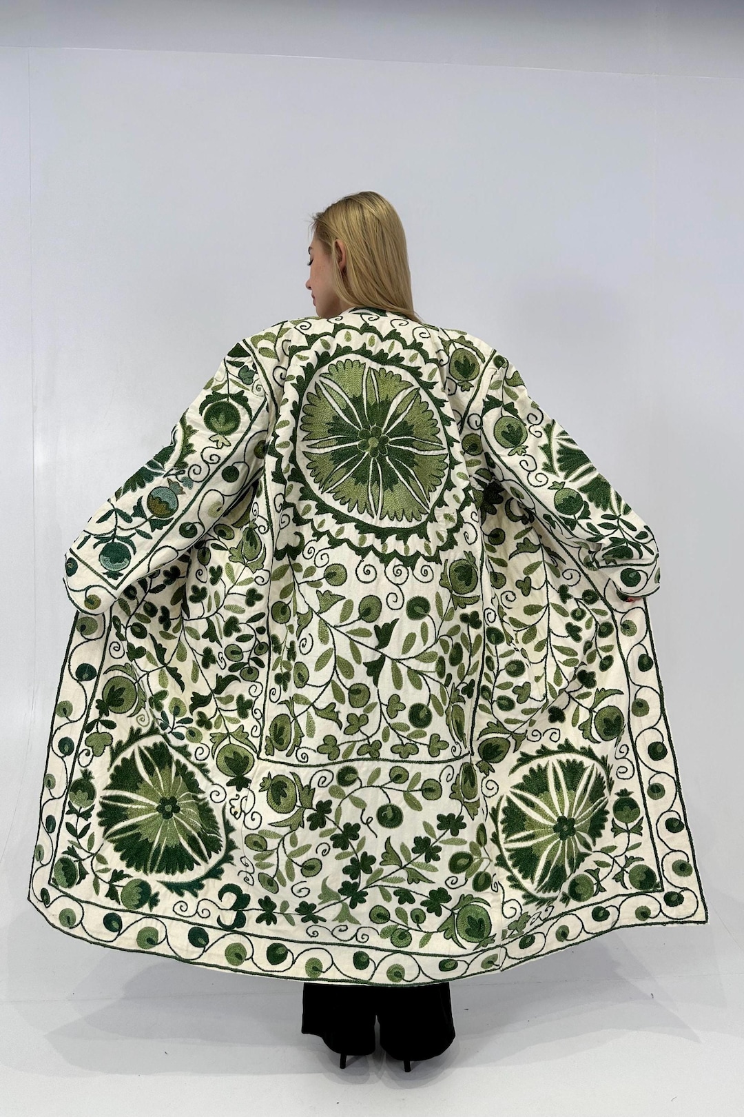 Uzbek Handmade Suzani Embroidery Coat Chopon, Robe, Dress, Chapan ...