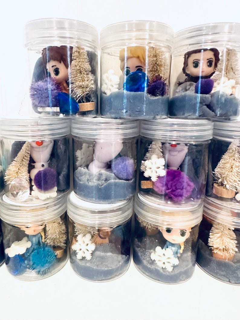 FROZEN / ELSA Play Dough Jar Party Favors - Etsy