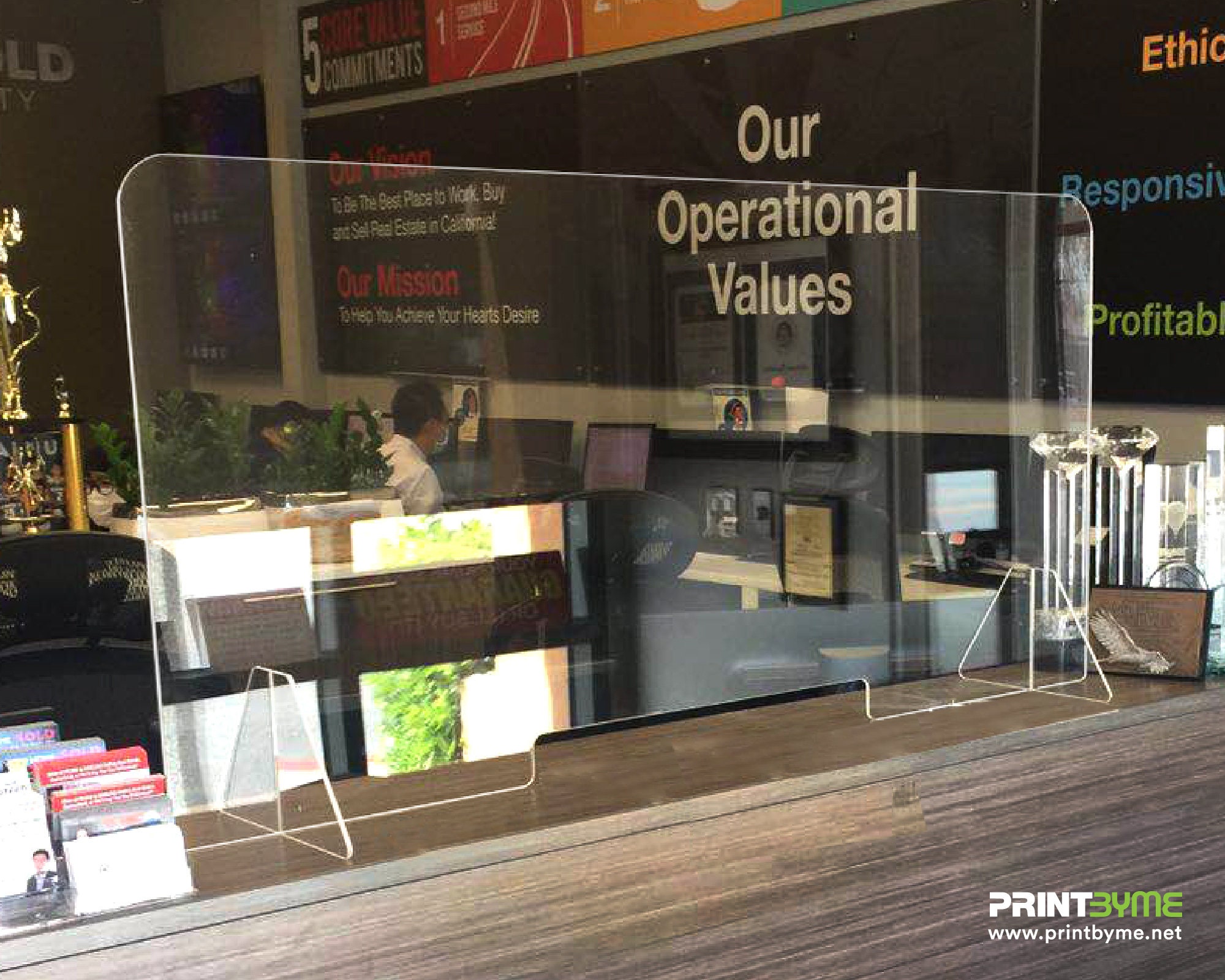 3/16 Clear Acrylic, Plexiglass Countertop Sneeze Guard, Barrier Shield ...