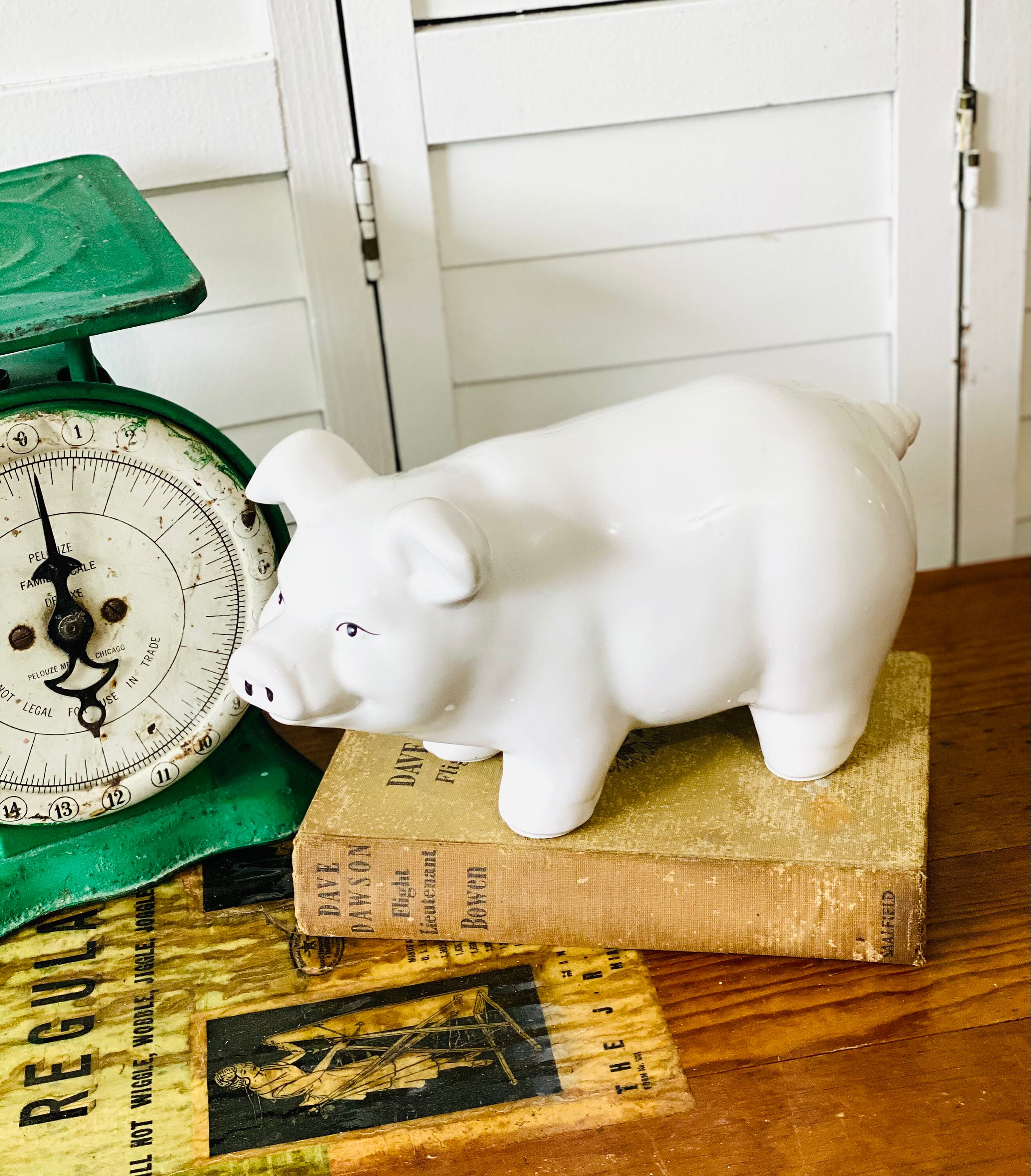 Farmhouse White Pig Farmhouse Pig Retro Kitchen Farm Decor Vintage Pig ...