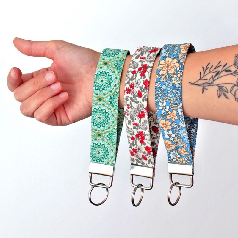 Wristlet Keychain - Etsy