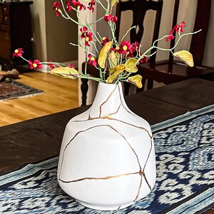 Large White Kintsugi Vase Broken & Repaired Gold Repair Christmas Gift ...