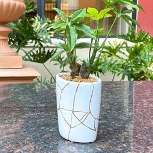 Kintsugi Planter W Artificial Plant - White & Gold - Kintsugi Flower ...