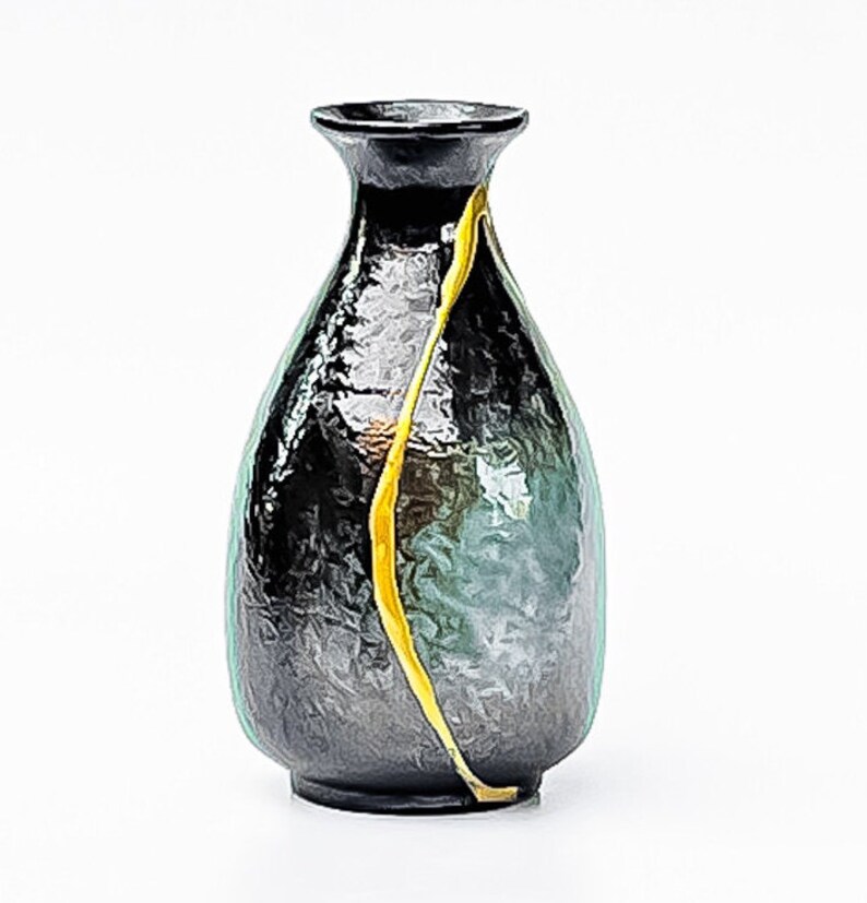 Real Kintsugi Sake Bottle Kintsugi Bottle Kintsugi Vase - Etsy