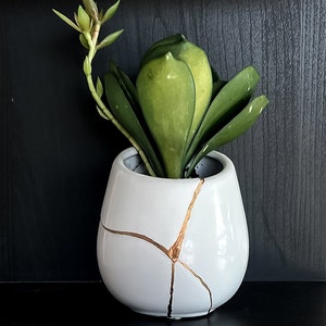 Kintsugi Planter W/ Artificial Plant - White With Gold Repair ...