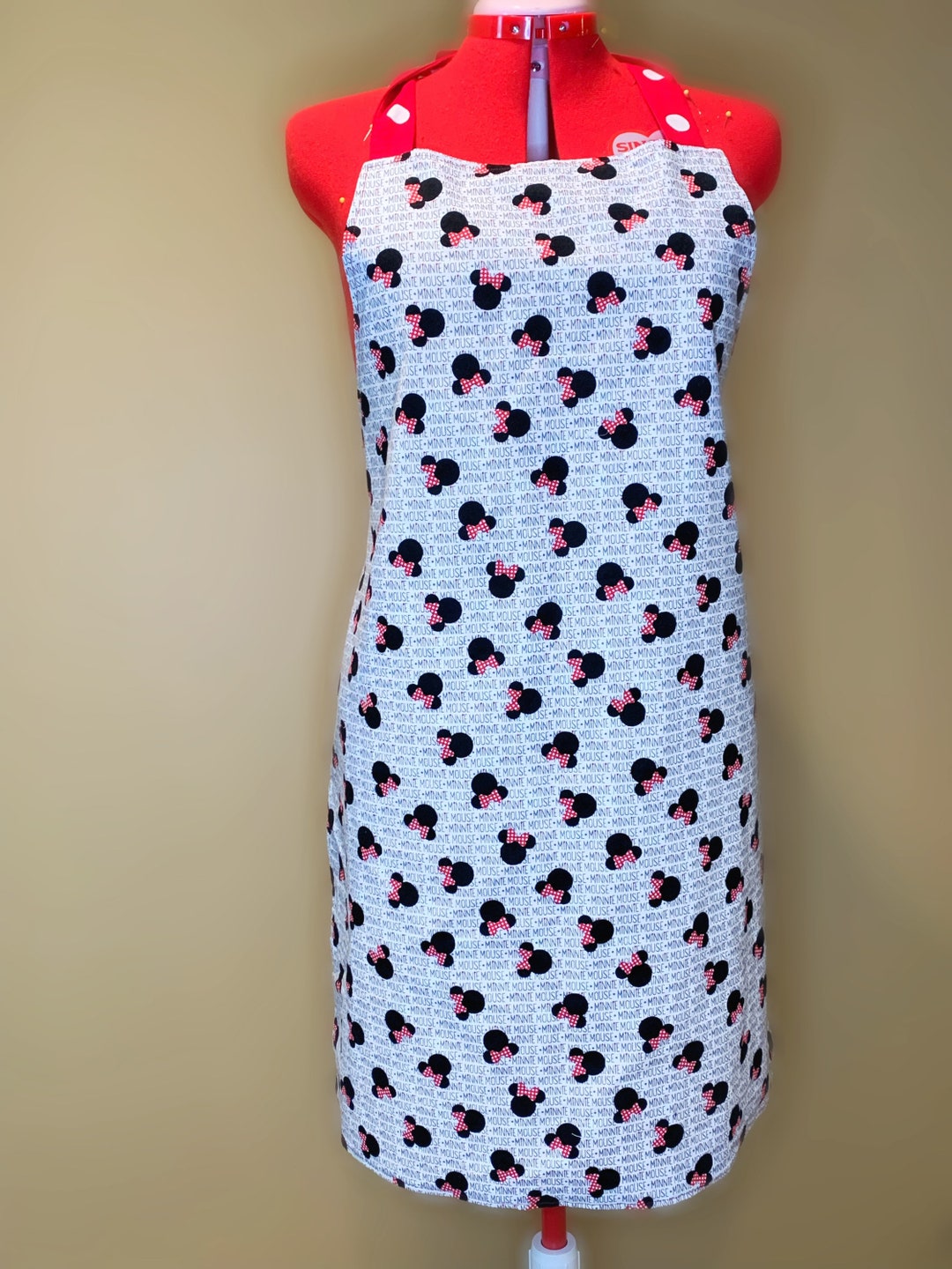Reversible Minnie Mouse Apron - Etsy