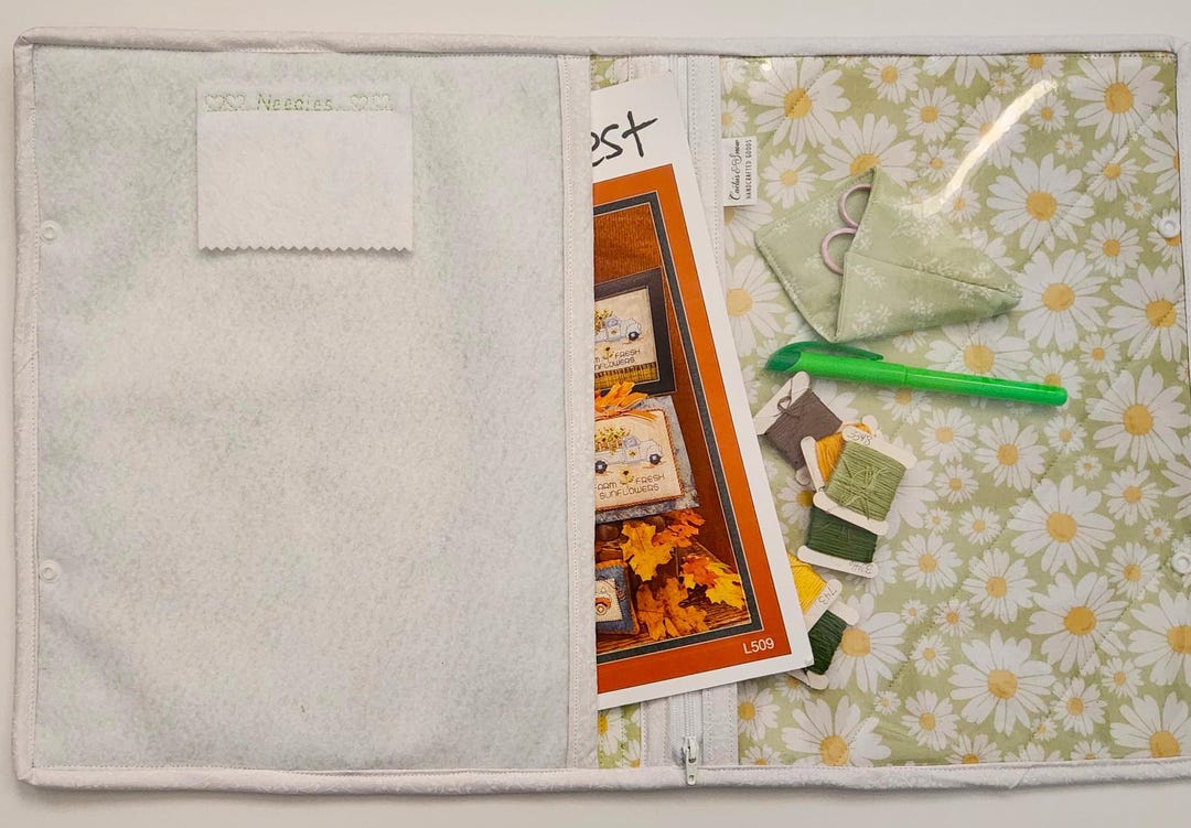 Project Folio/project Binder With Thread Keeper Pocket and Scissor Sheath - Quilted Daisies ...