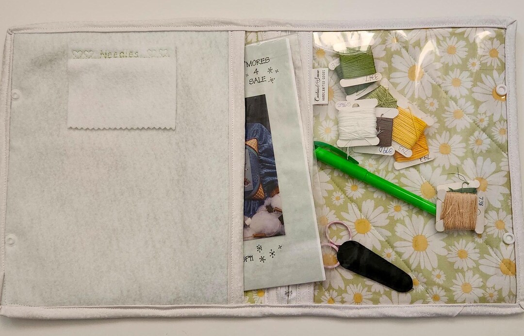 Project Folio/project Binder With Thread Keeper Pocket - Quilted Daisies Galore - Small - Etsy