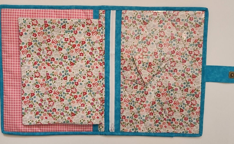 Project Folio/project Binder Quilted Spring Flowers With Thread Keeper ...