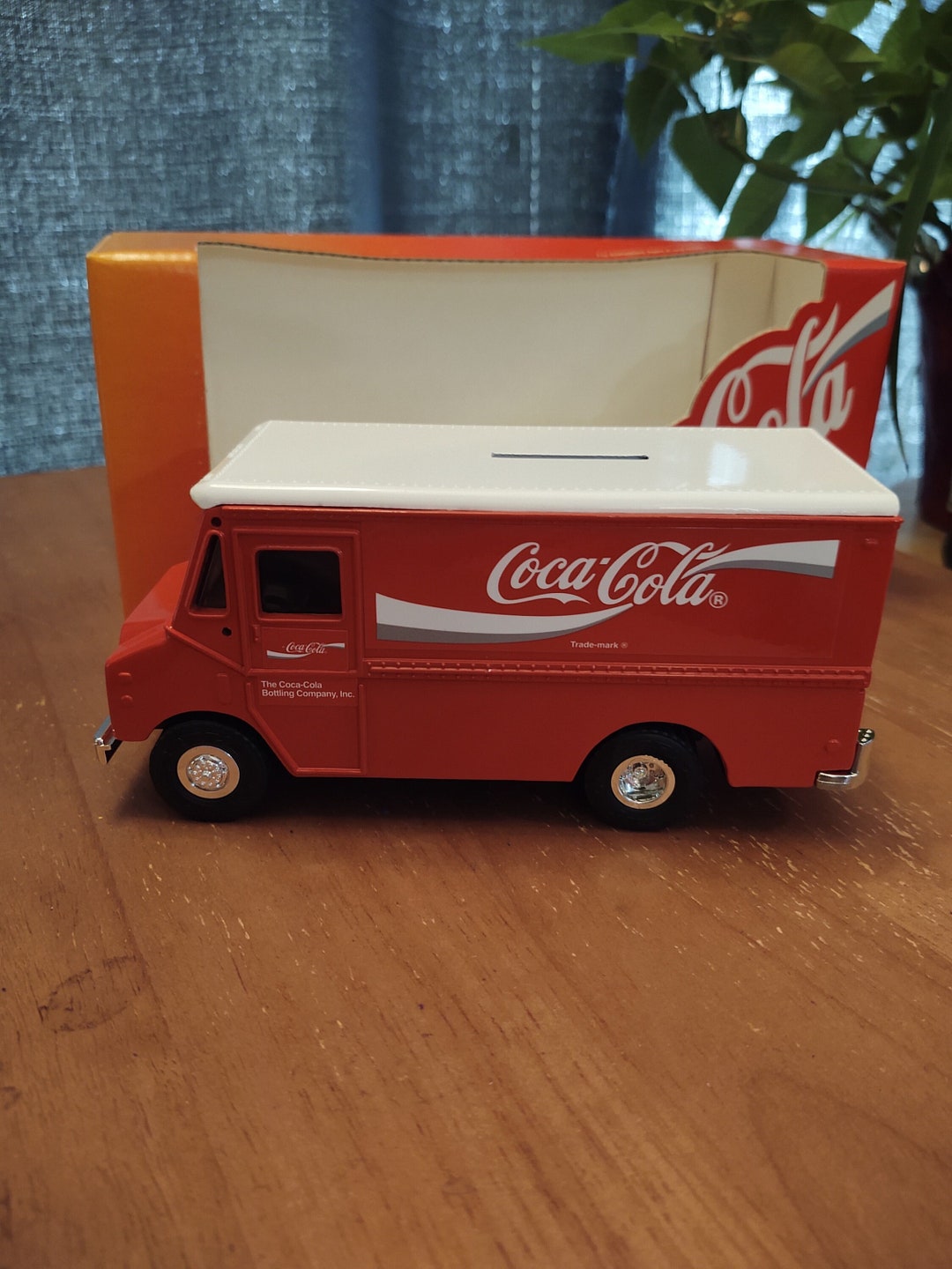 ERTL Diecast Metal Coca-cola Stepvan Bank - Highly Detailed Replica ...