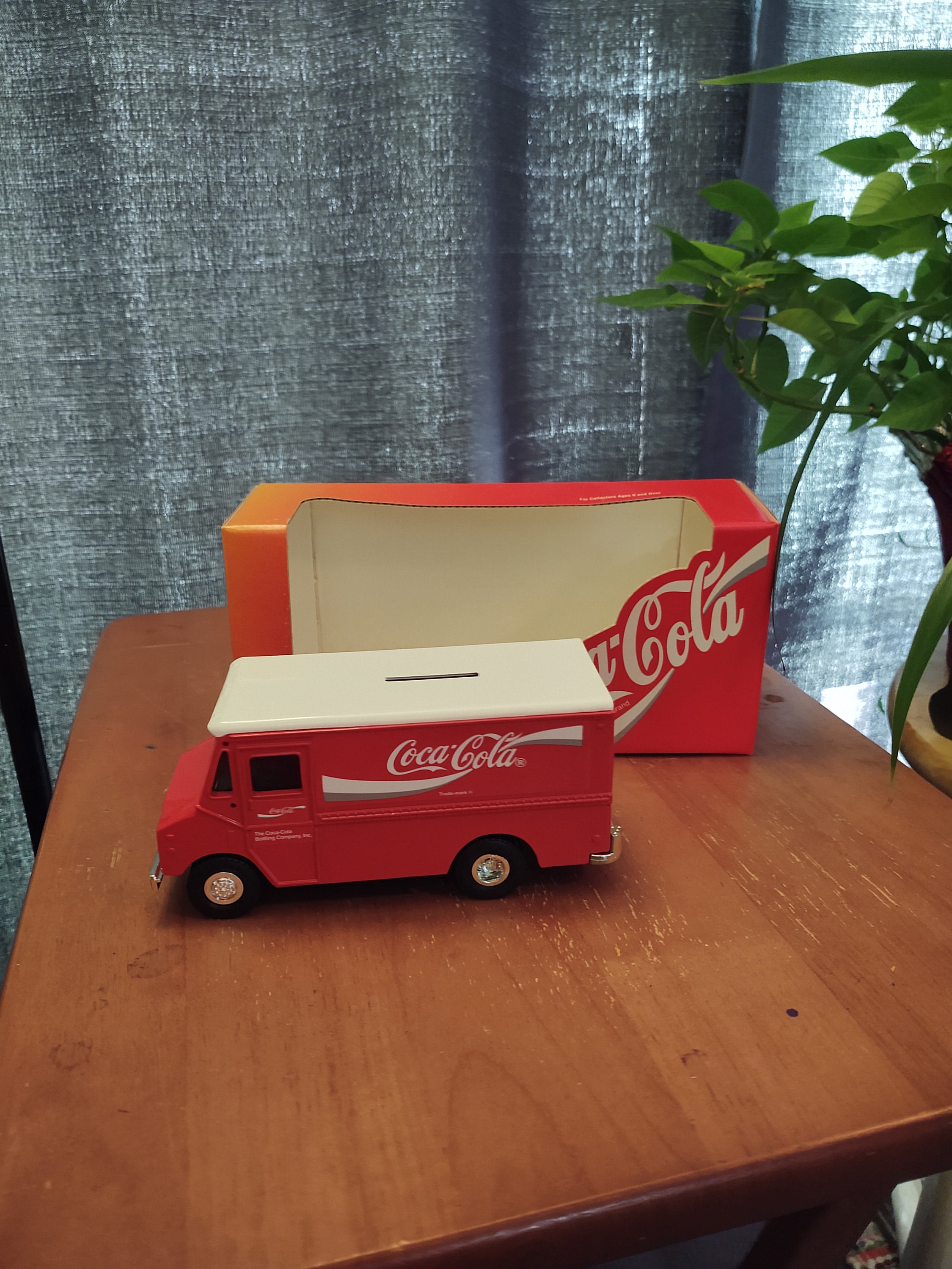 ERTL Diecast Metal Coca-cola Stepvan Bank - Highly Detailed Replica ...