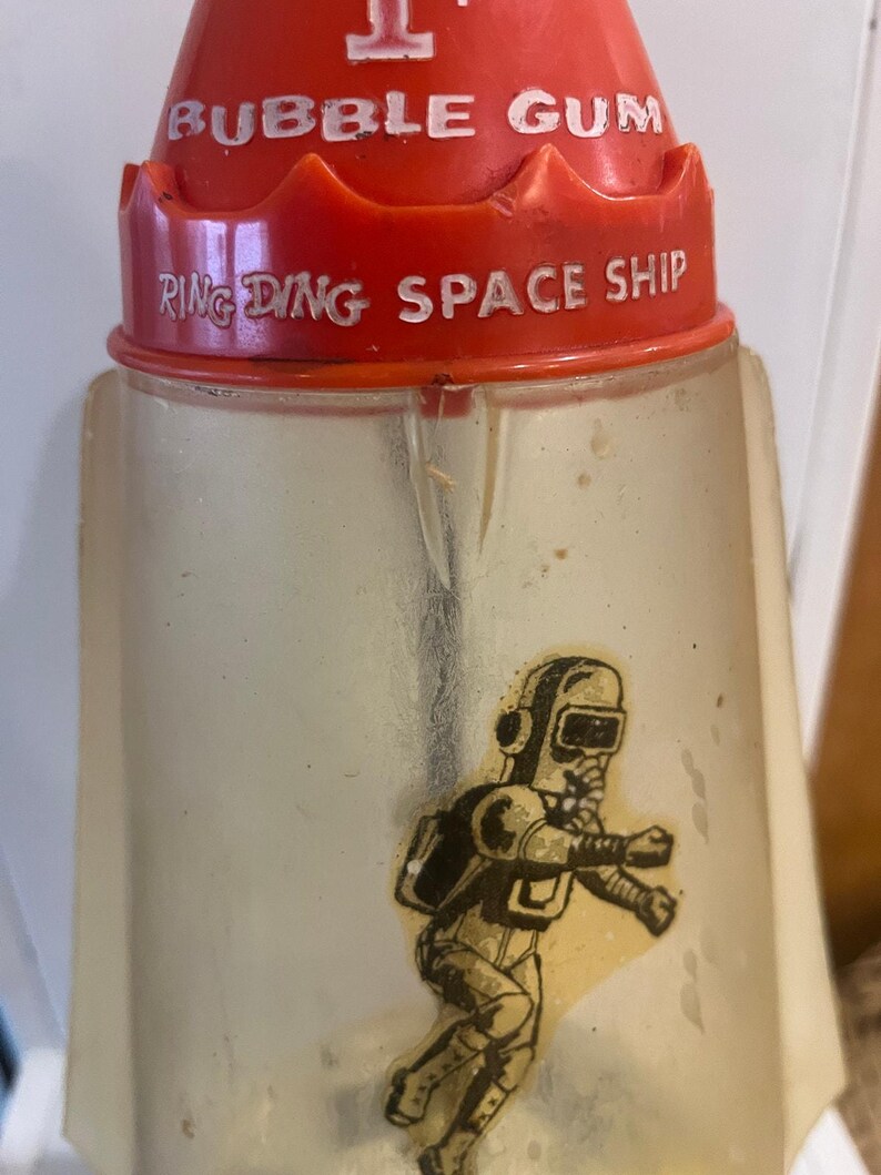Ring Ding Spaceship Bubble Gum Machine - Etsy