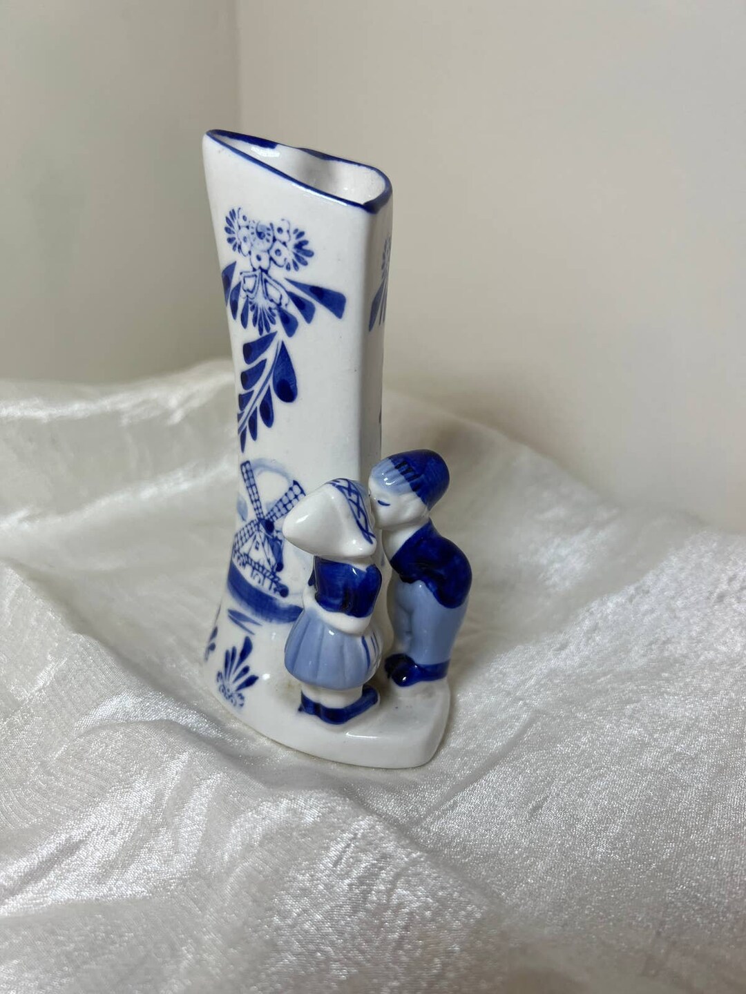 Vintage Delft Deco Hand Painted Heart Shaped Holland Bud Vase Boy ...
