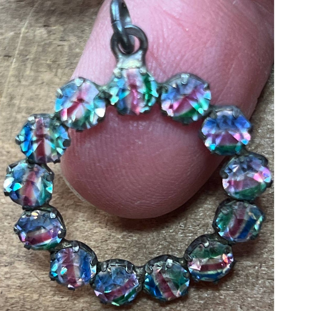 Vintage Iris Glass Rhinestone Circle Pendant 1 Pink Blue Green - Etsy