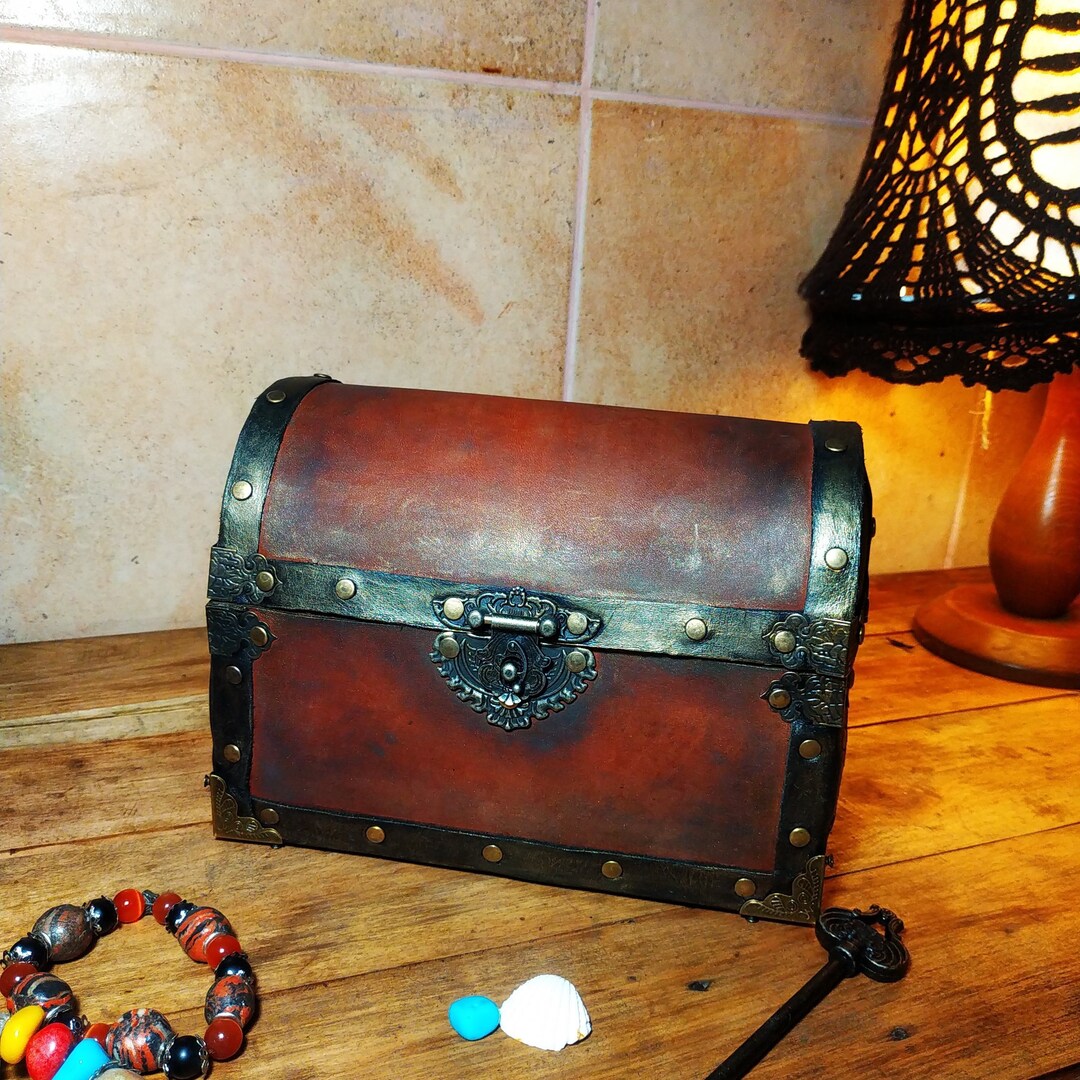 Leather Rusty Chest Aged Keepsake Trunk Rustic Trinket Box Pirate Chest ...