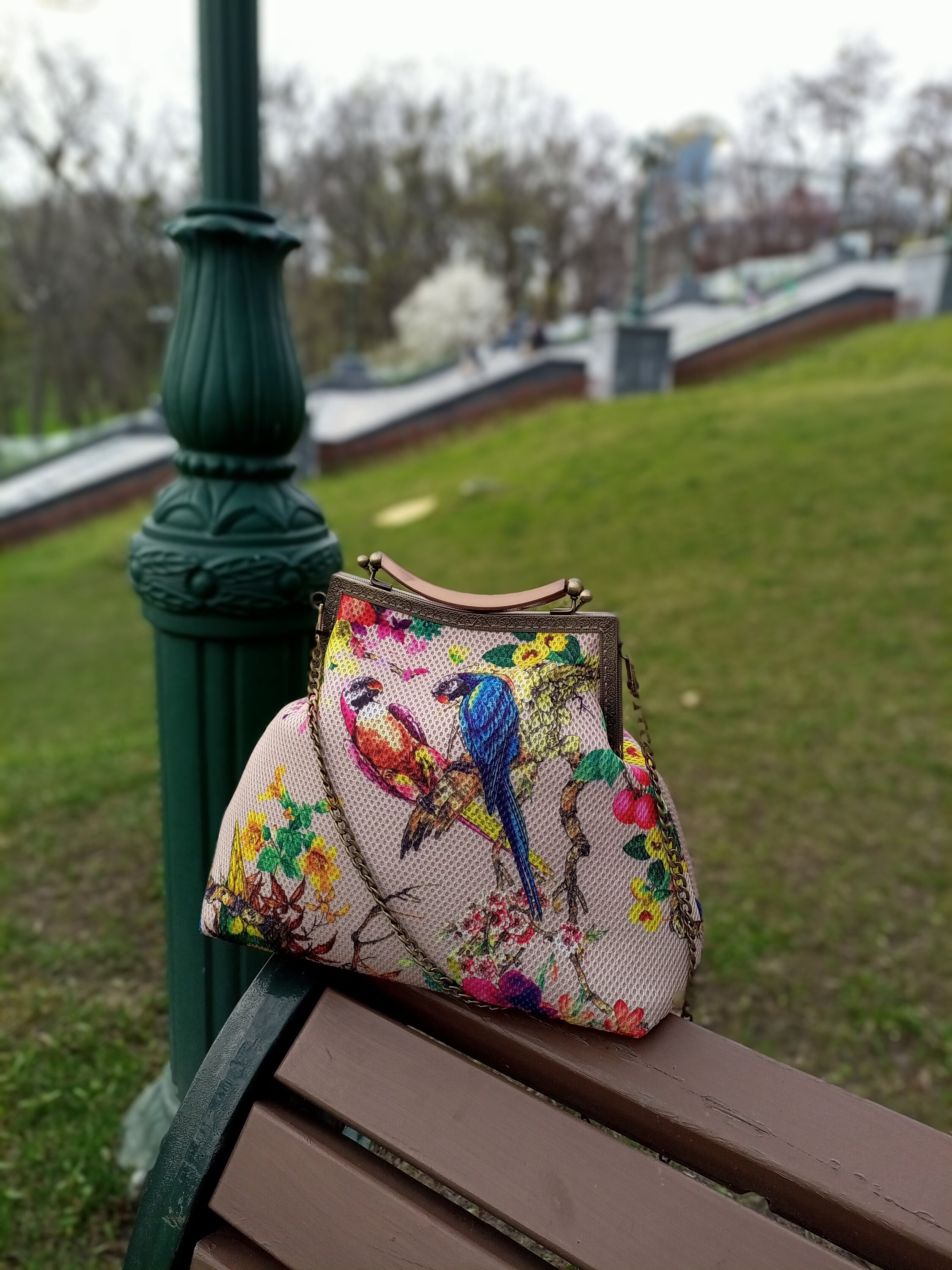 Paradise Birds Bag Vintage Clasp Bag Kisslock Bag Colorful Birds Bag ...
