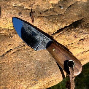 Walnut Bumblebee Knife - Etsy