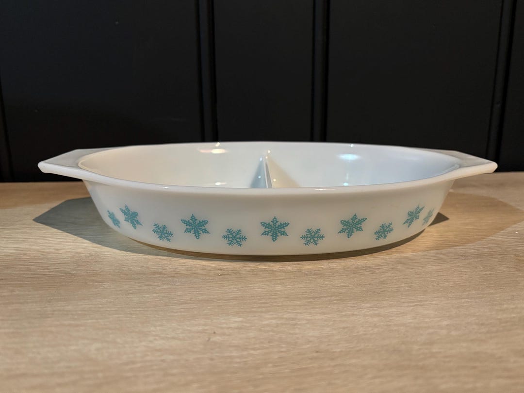 Vintage Pyrex Snowflake Garland Blue & White, Divided Baking Dish - Etsy