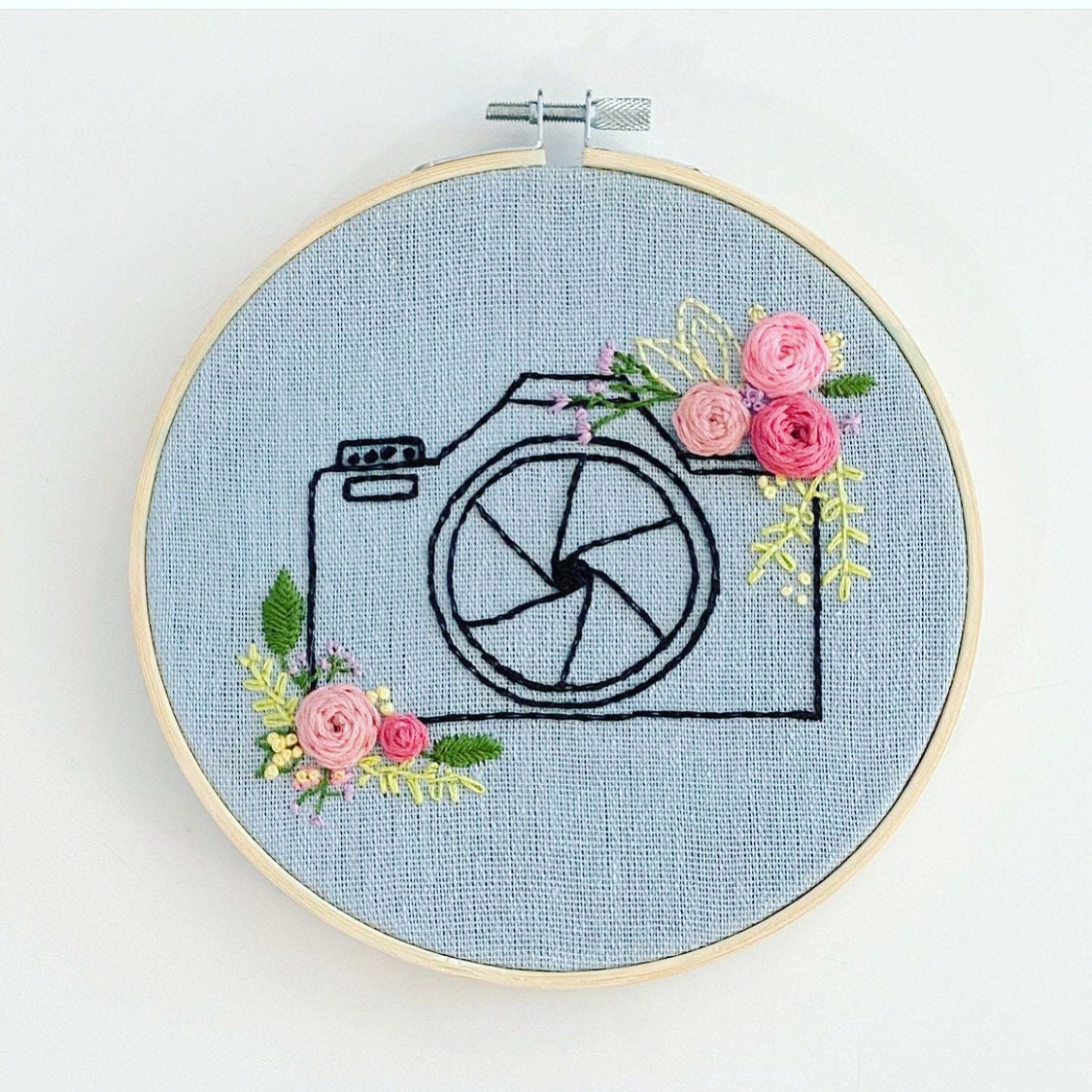 Camera Embroidery Pattern / Beginner Embroidery Pattern/ Hand ...