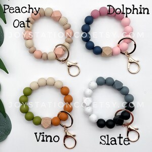 Personalized Silicone Beaded Keychain Wristlet// Gifts for - Etsy