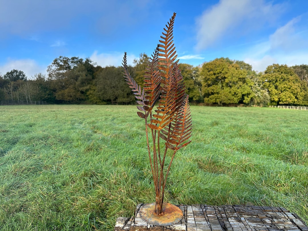 Rustic Rusty Metal Fern Leaf Sculpture Art Flower Garden Landscape ...