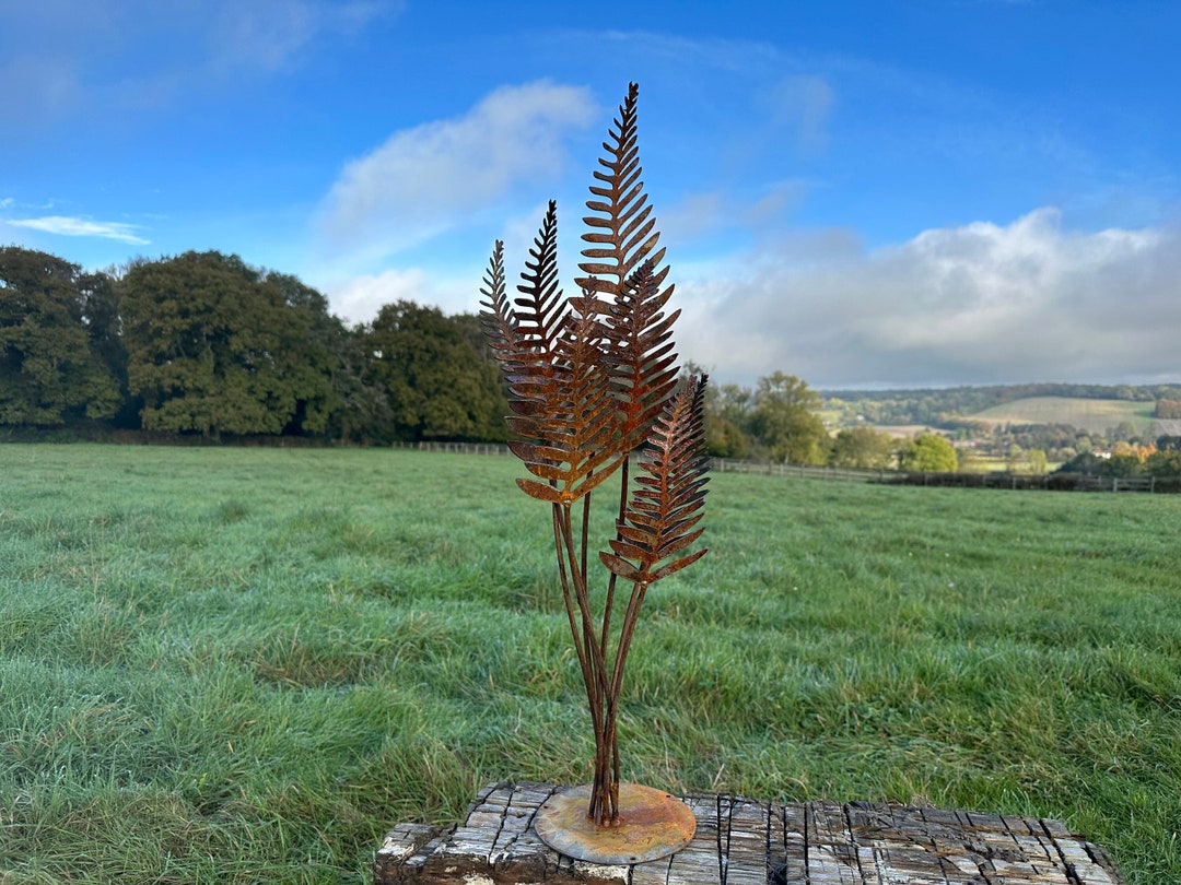 Rustic Rusty Metal Fern Leaf Sculpture Art Flower Garden Landscape ...