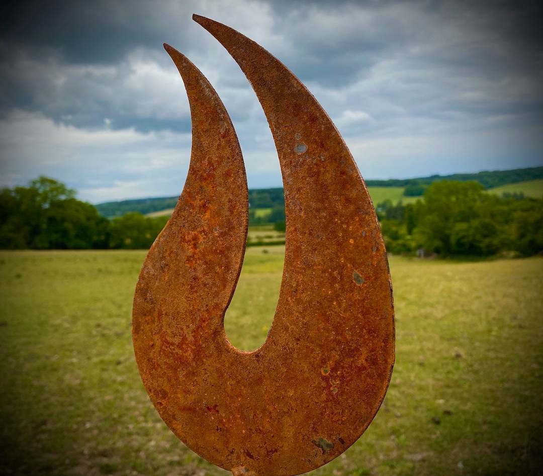 Small Rustic Metal Garden Fire Flame Abstract Sculpture - Yard Art ...