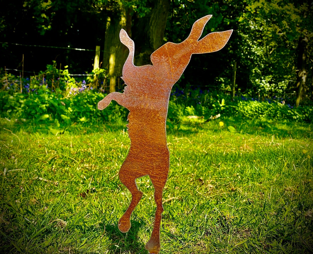 Exterior Rustic Metal Boxing Hare Garden Stake Yard Art / Flower Bed ...