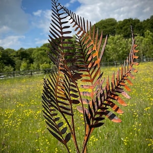 Rustic Rusty Metal Fern Leaf Sculpture Art Flower Garden Landscape ...