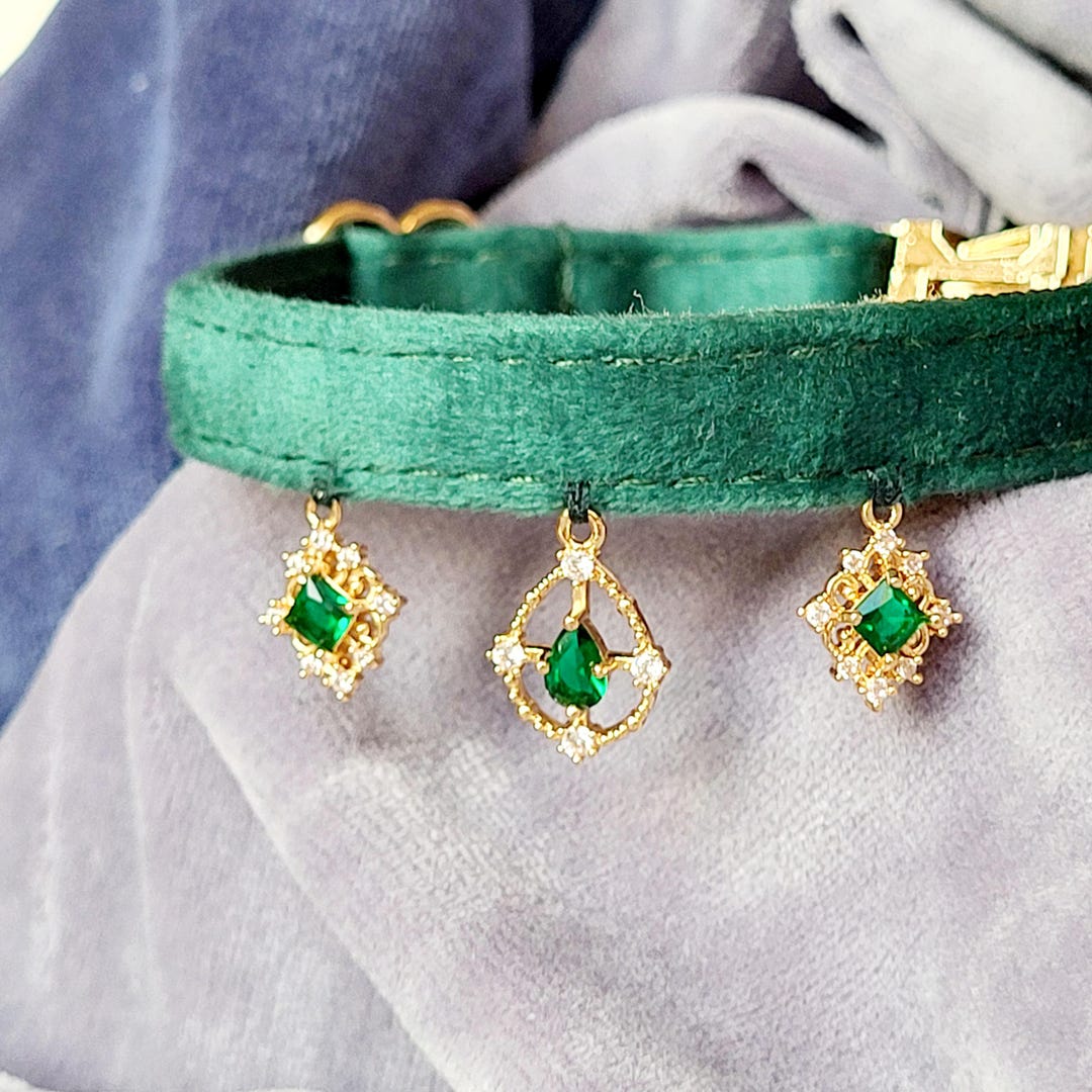 Handmade Emerald Green Velvet Cat Collar: Rhinestone Charms - Etsy