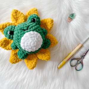 Sonny Sunflower Frog CROCHET PATTERN, Amigurumi Crochet Pattern, PDF - Etsy