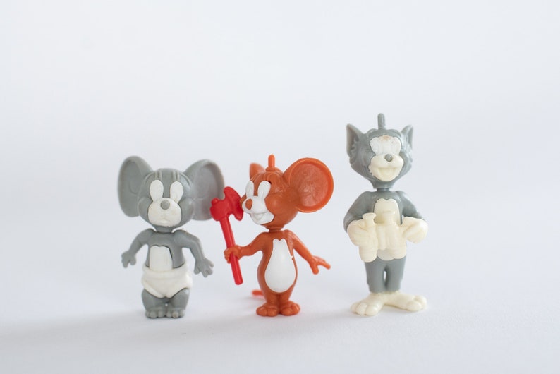 1992 Ferrero Kinder Surprise Vintage Tom and Jerry Figurines Cake ...