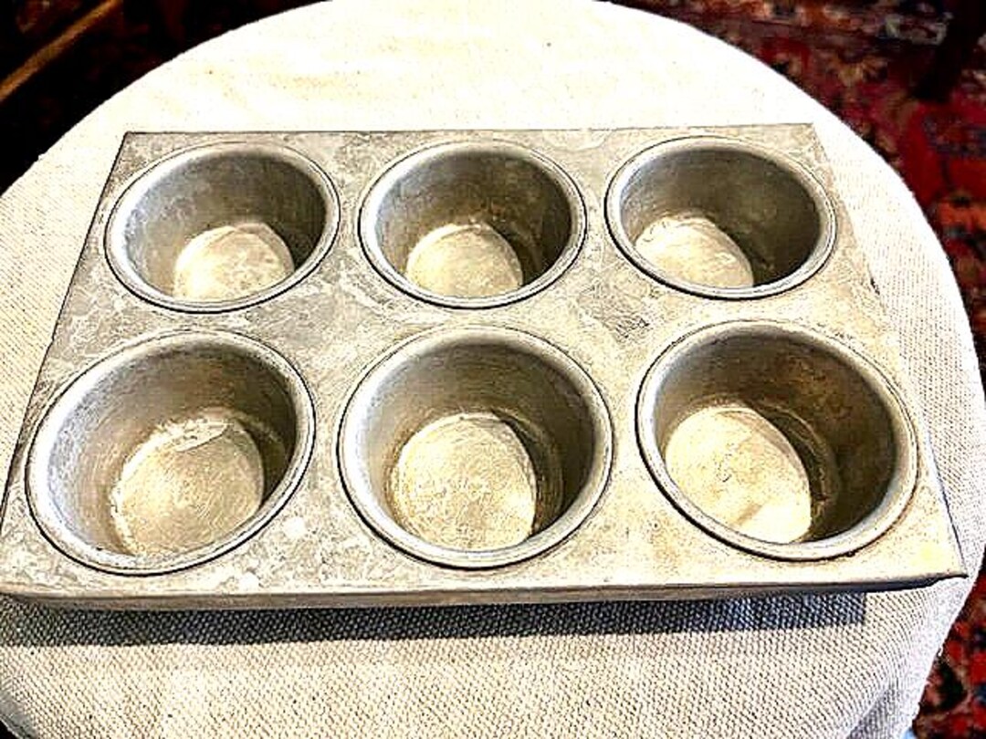 Nice Small Vintage Aluminum Biscuit Pan. - Etsy