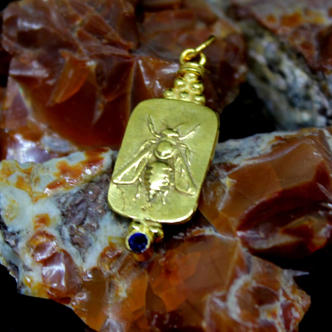 Roman Bronze Replica Intaglio Bee Pendant 925 K Sterling - Etsy