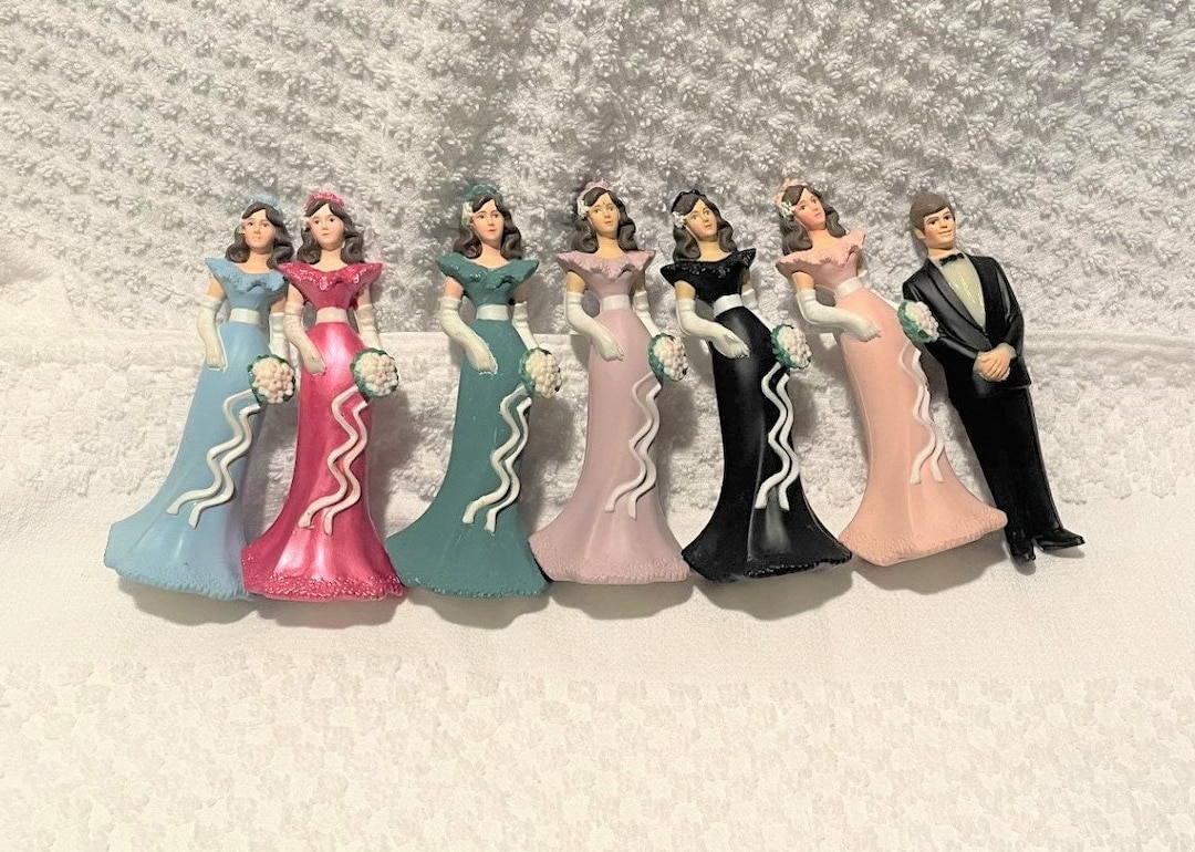 Vintage Wedding Cake Figurine Plastic Bride Groom,bridesmaids,made of ...