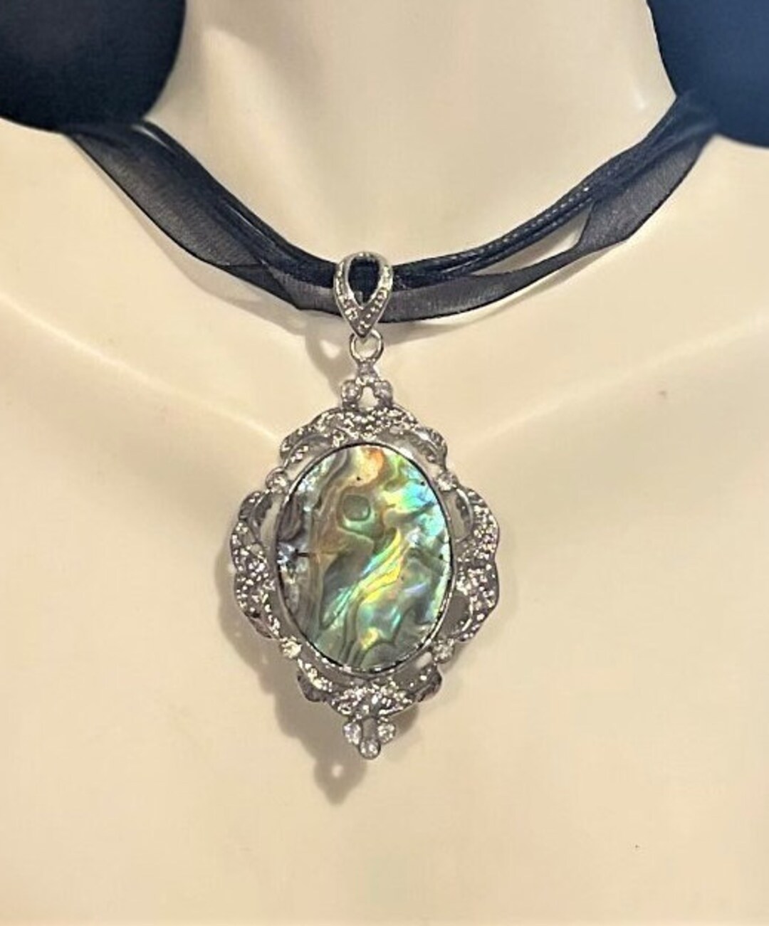 New Zealand Abalone Shell Oval Framed Pendant Necklace , Abalone Shell ...