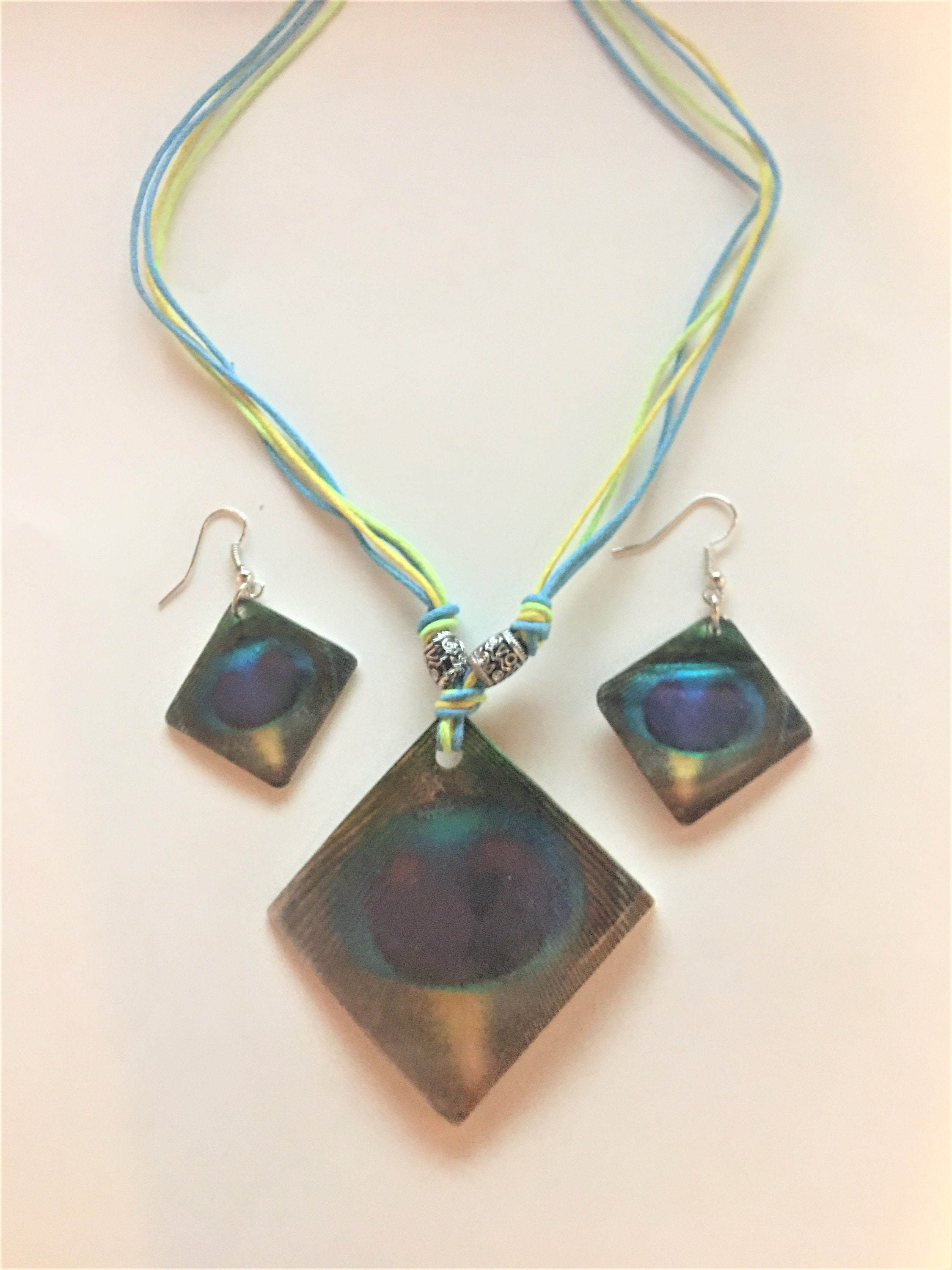 Diamond Shape Shell Disc Reflections Pendant Earrings Set - Etsy